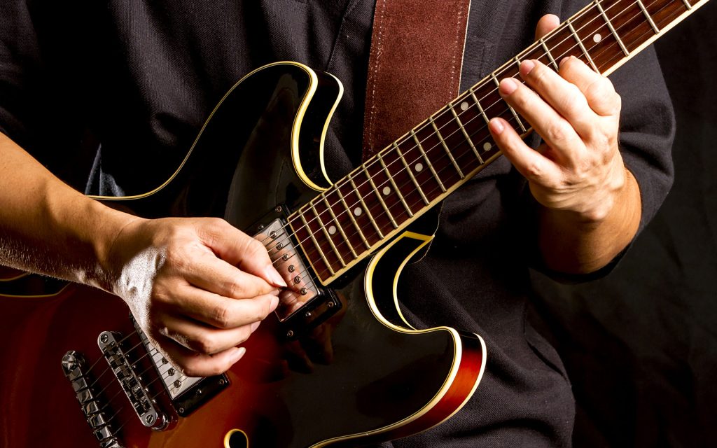 How To Play Scales On The Guitar - Best Electric Guitars For Beginners
